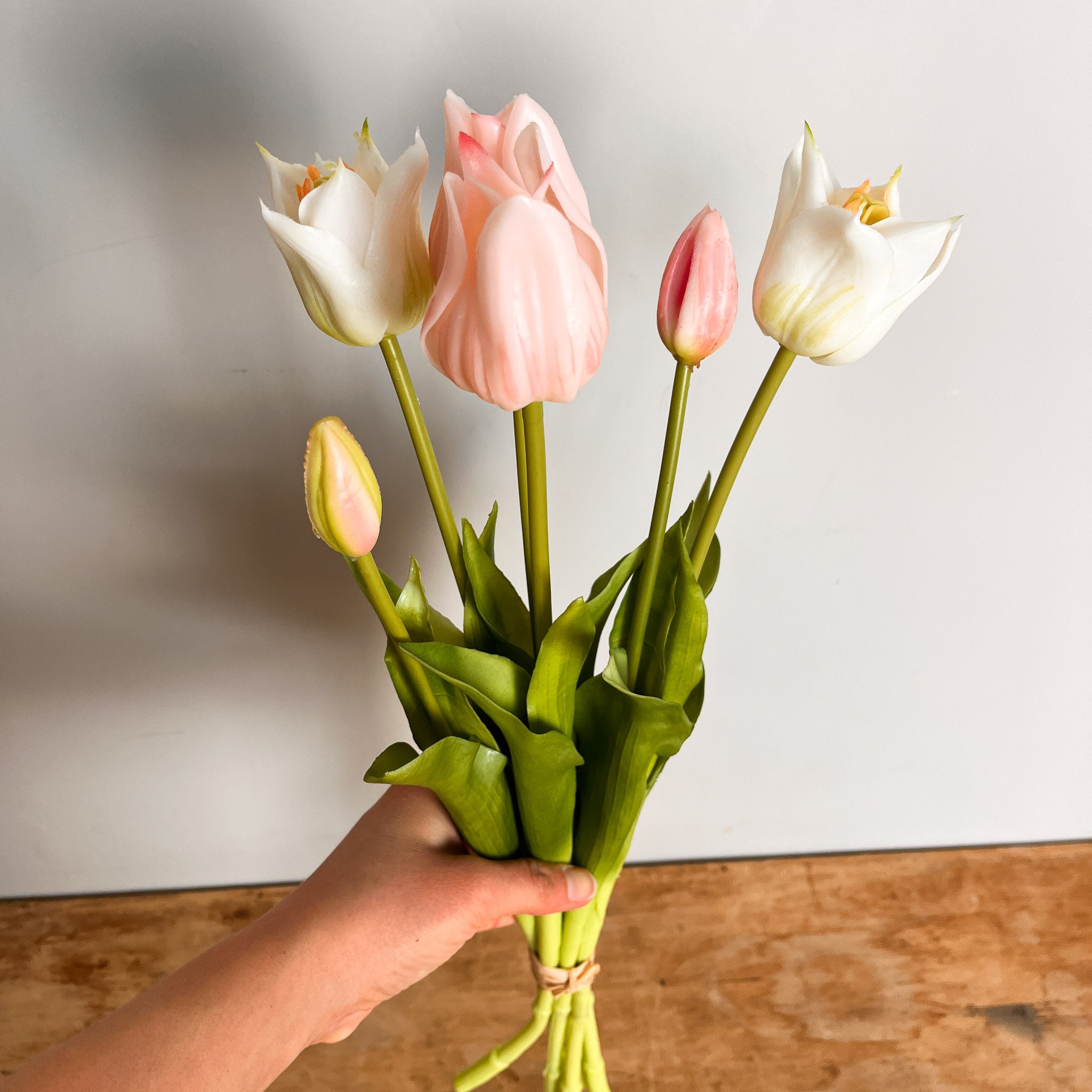 18" Tulip Bundle Pink and White | sweetbaygifts.com